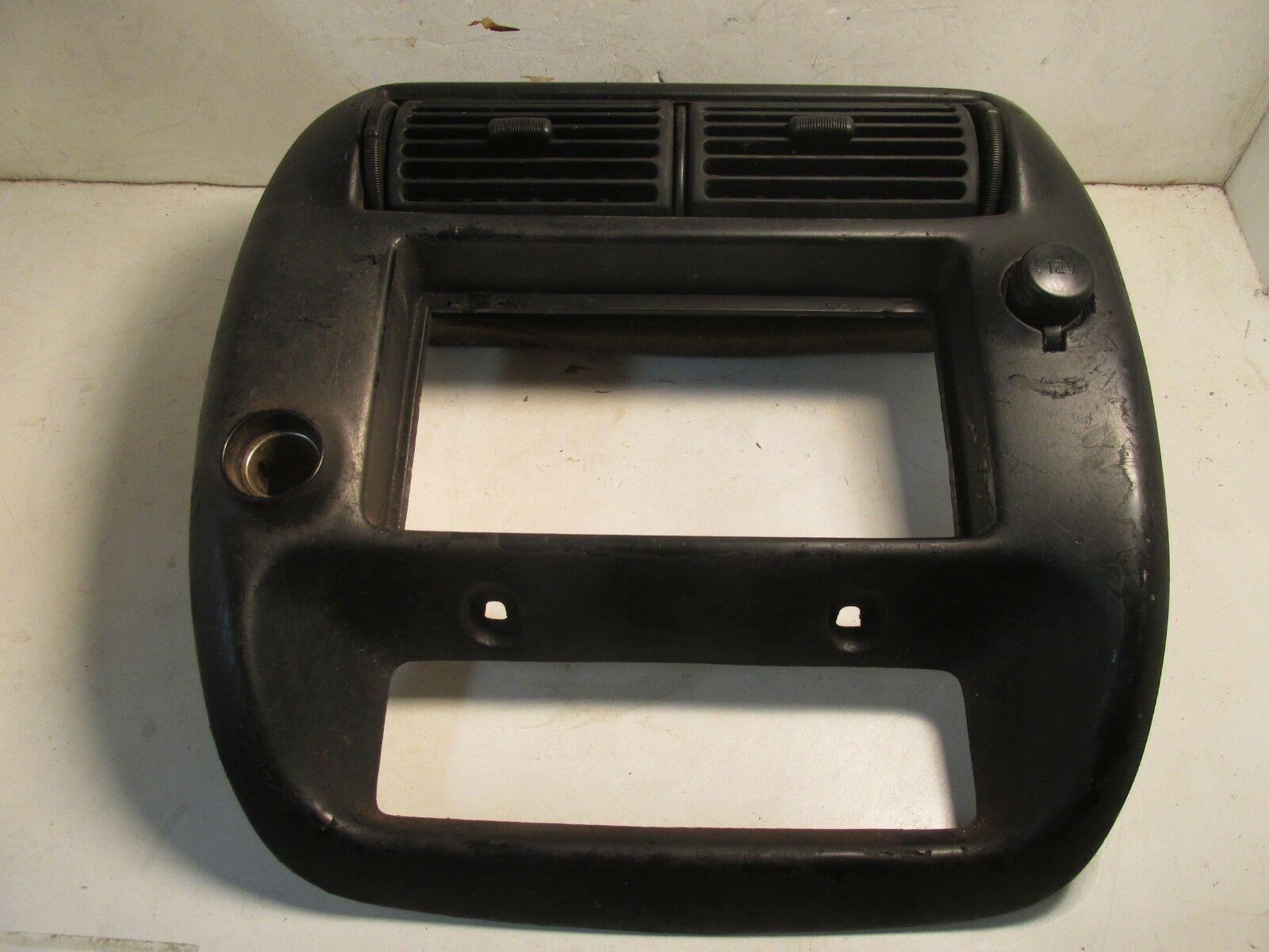 Ford Ranger Radio Trim Dash Bezel 20 - Trim