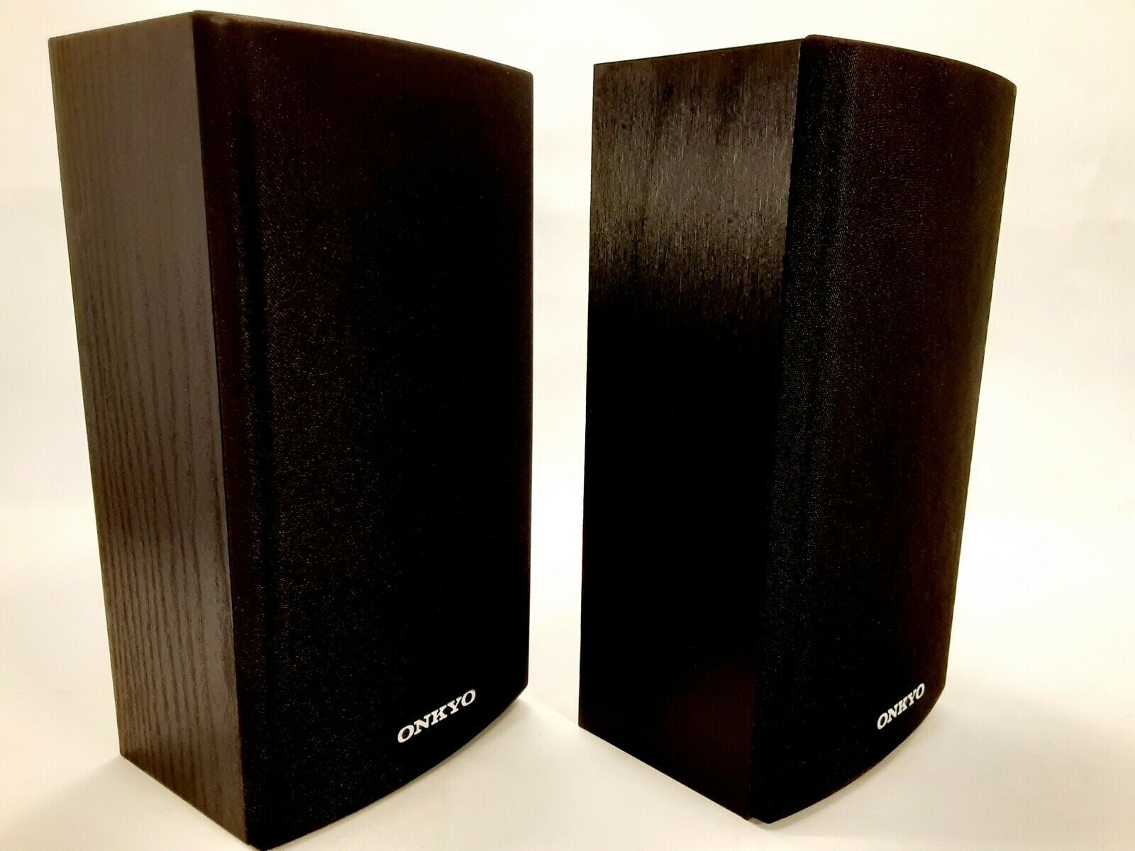 Pair of Onkyo Surround Sound Speakers Back Right SKB-580 & Left SLR-780 ...