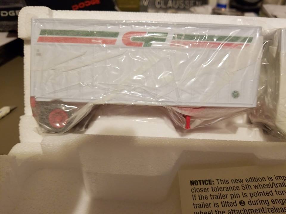 CF Motor Freight Metal Die Cast Truck w/pup 1:53 scale in original box ...