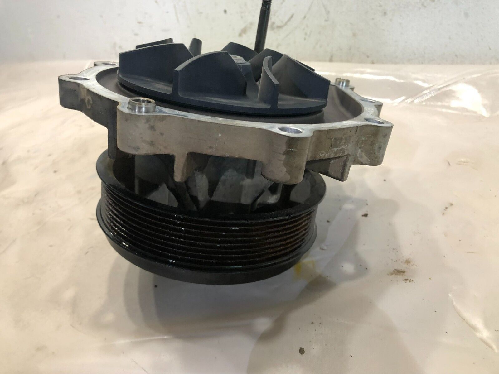 INTERNATIONAL MAXXFORCE 13 DIESEL ENGINE WATER PUMP w/ PULLEY 7091873C1 ...