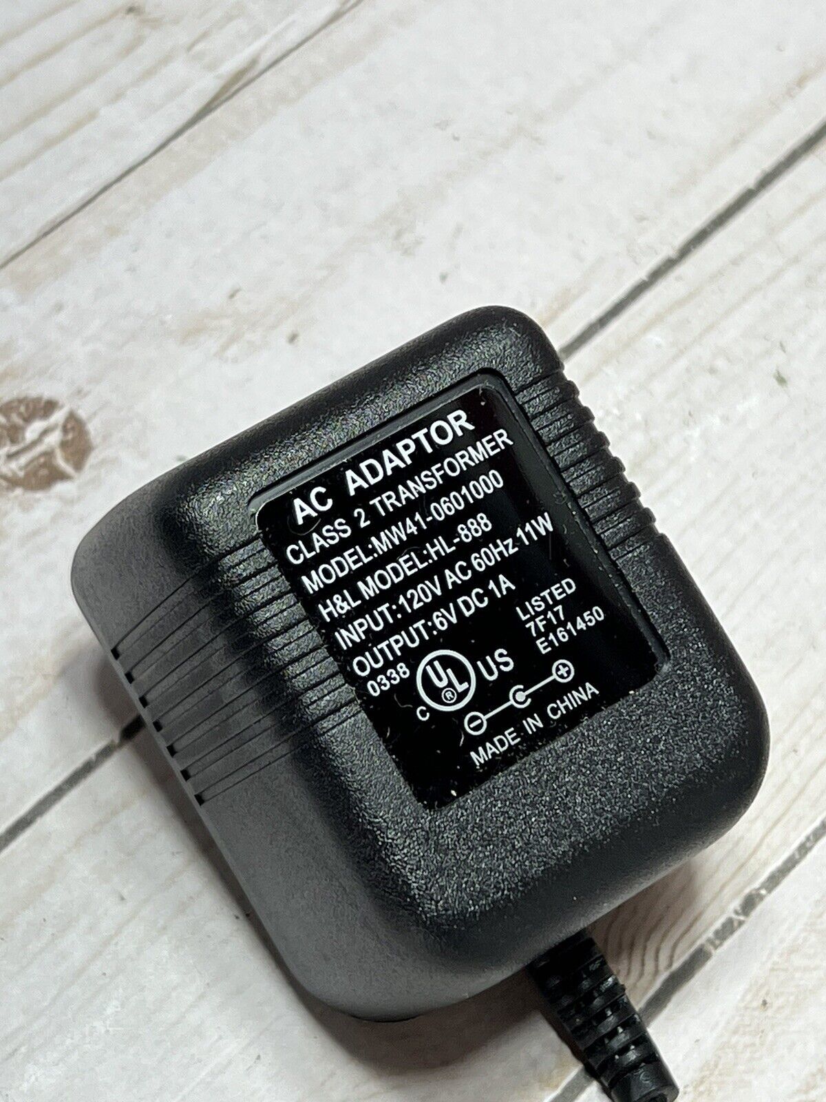 AC Adaptor Class 2 Transformer Model MW41-0601000 HL-888 6v DC 1A 120v ... AC Adaptor Class 2 Transformer Model MW41-0601000 HL-888 6v DC 1A 120v ...