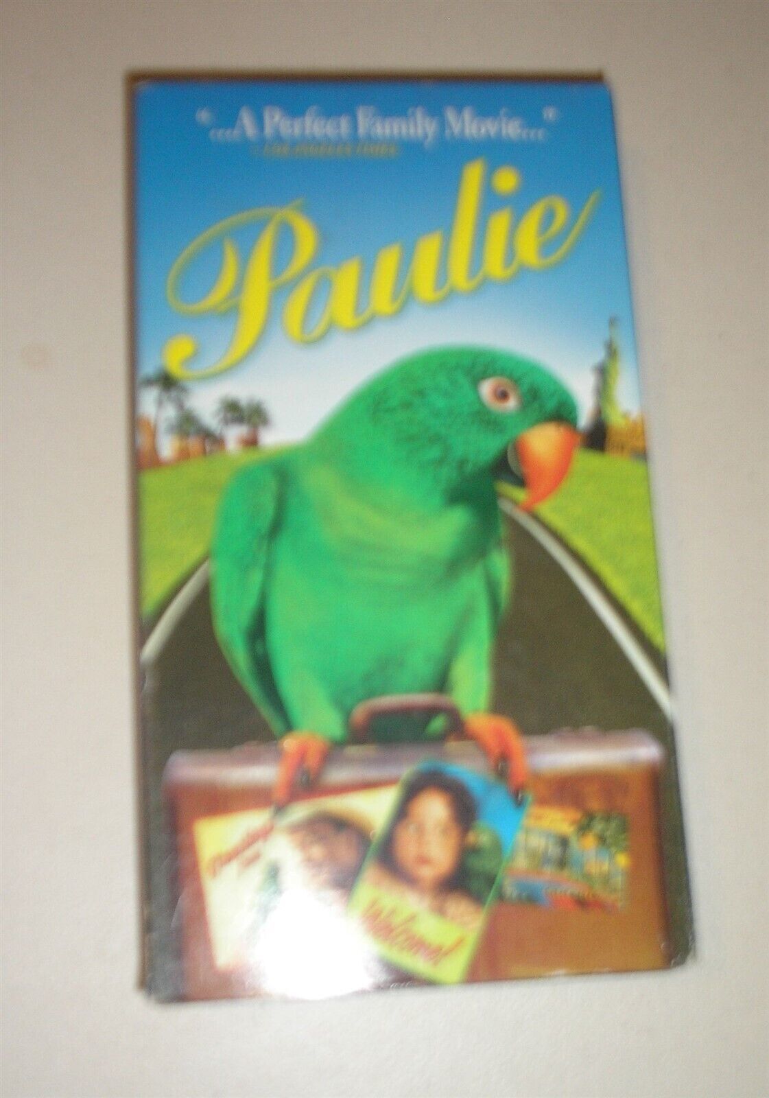 Paulie (VHS Tape, 1998) Tony Shalhoub, Cheech Marin - VHS Tapes