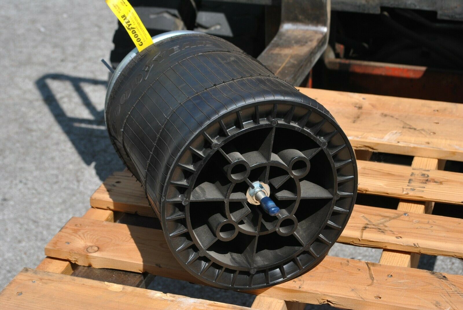 GOODYEAR 1R12-403 Air Spring Rolling Lobe - Other Commercial Truck Parts