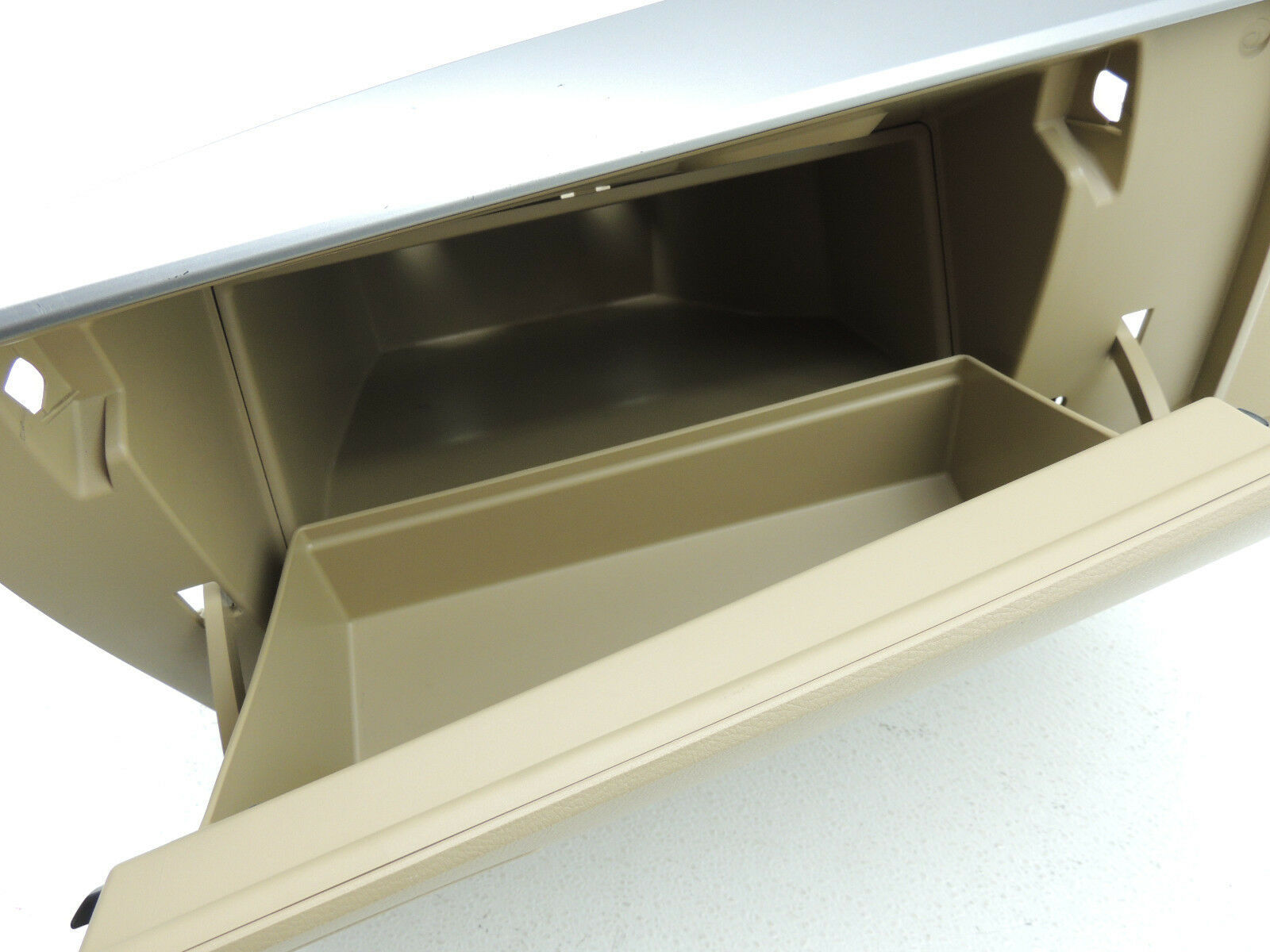 2010 Mazda3 Mazda 3 BL Beige Dashboard Dash Glove Box Lid Compartment ...
