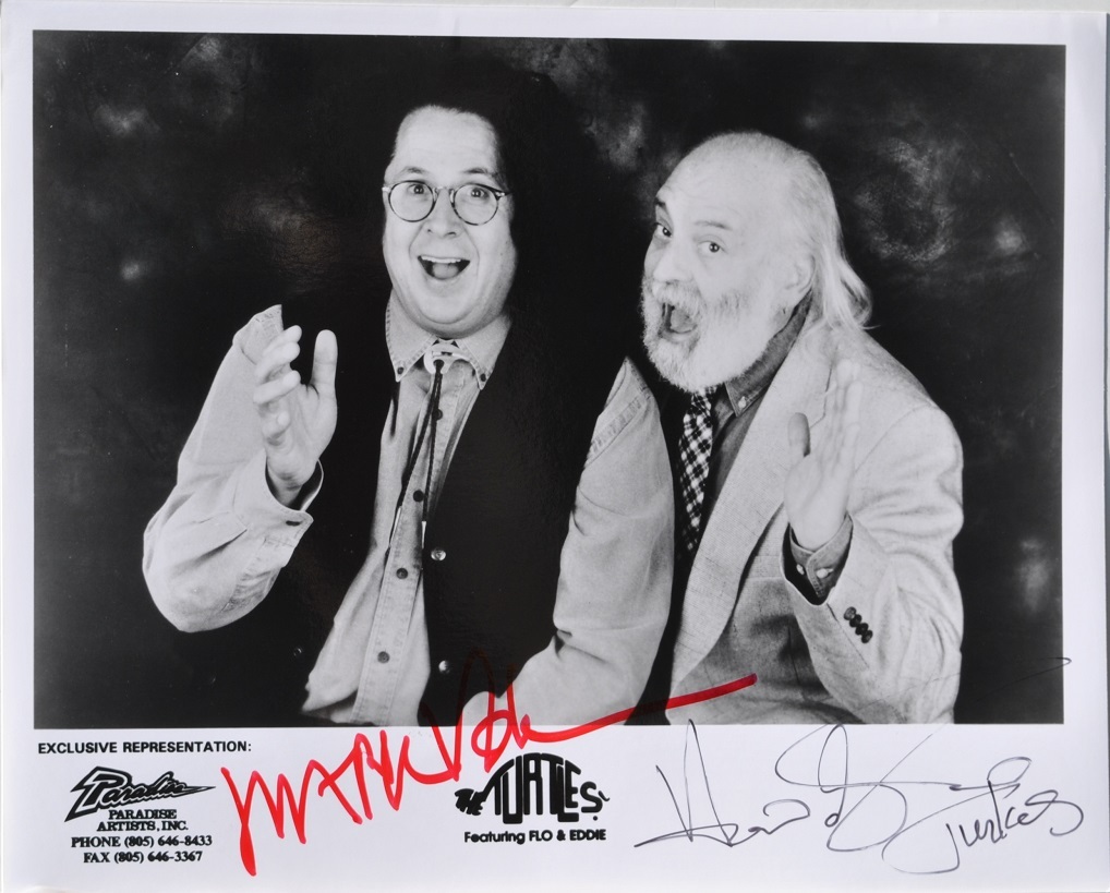 THE TURTLES SIGNED PHOTO x2 - Flo & Eddie - Howard Kaylan and Mark ...