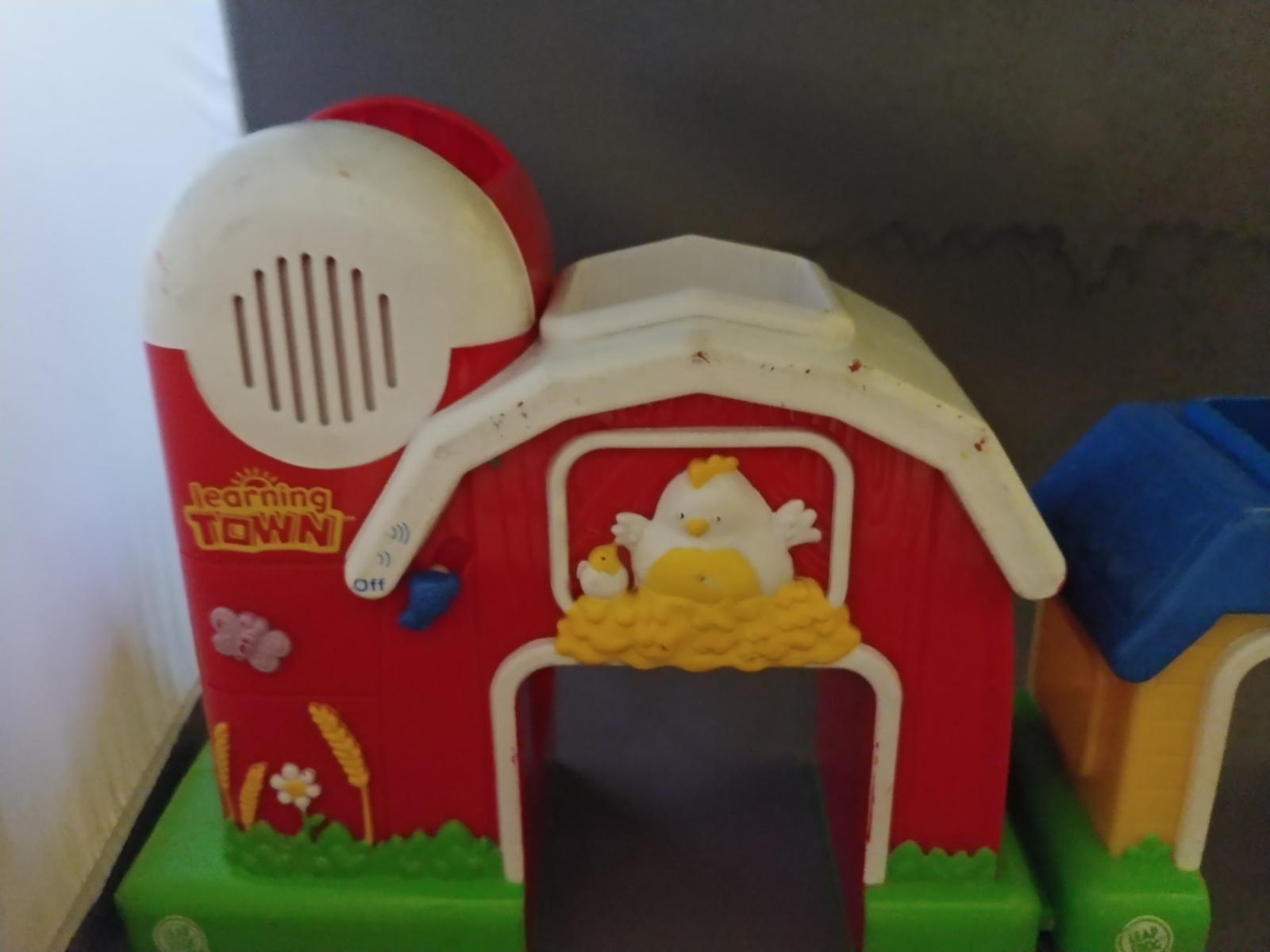 Learning Town Leap Frog Baby Barn Farm and House no blocks work fine ...