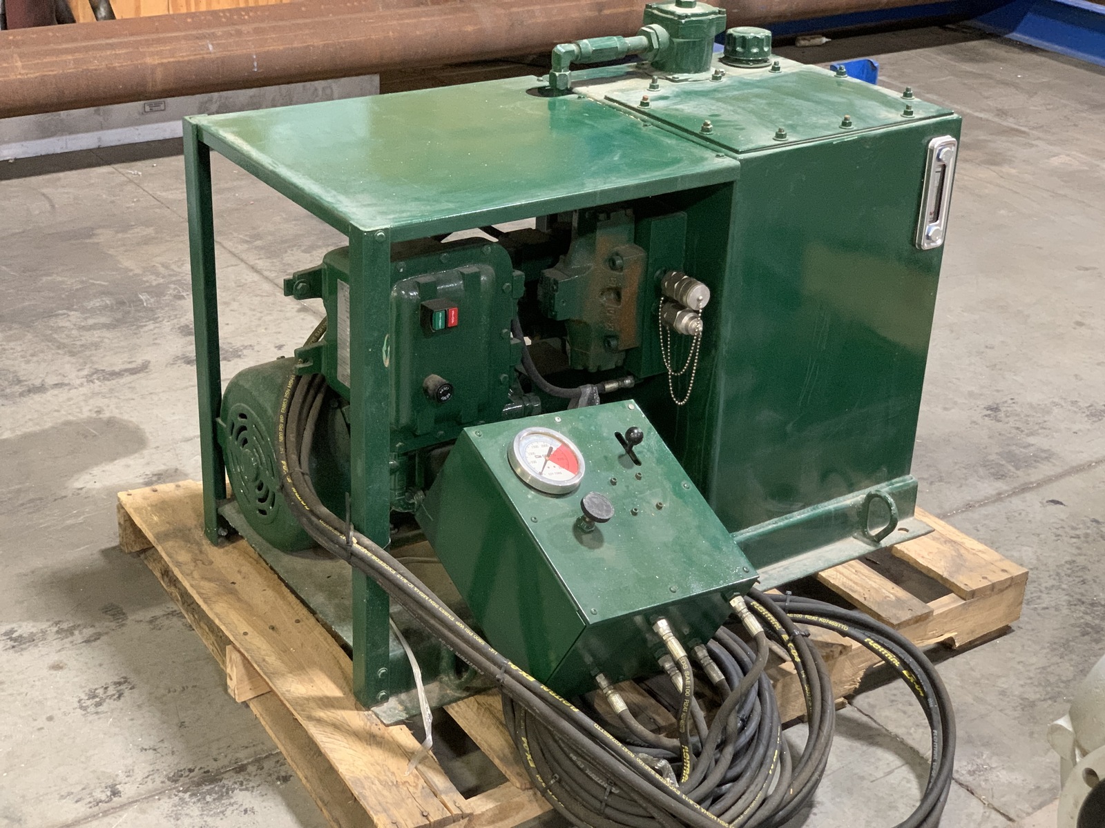 TI Oilfield EZY TORQUE Hydraulic Cathead with HPU and Two Cathead ...