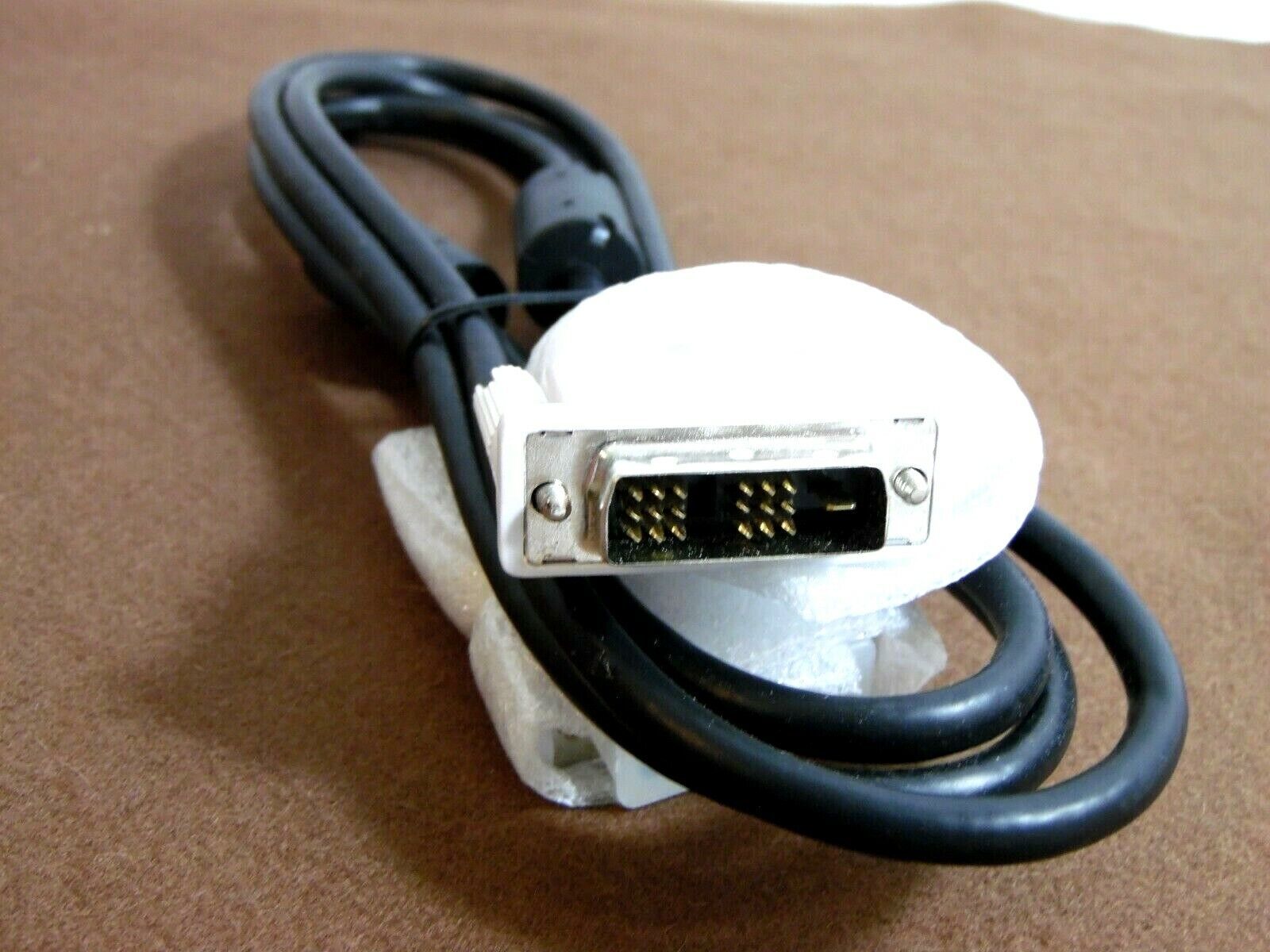 DVI Digital Cable AWM style 20276 VW-1 80C 30V E74020-C DER AN ...