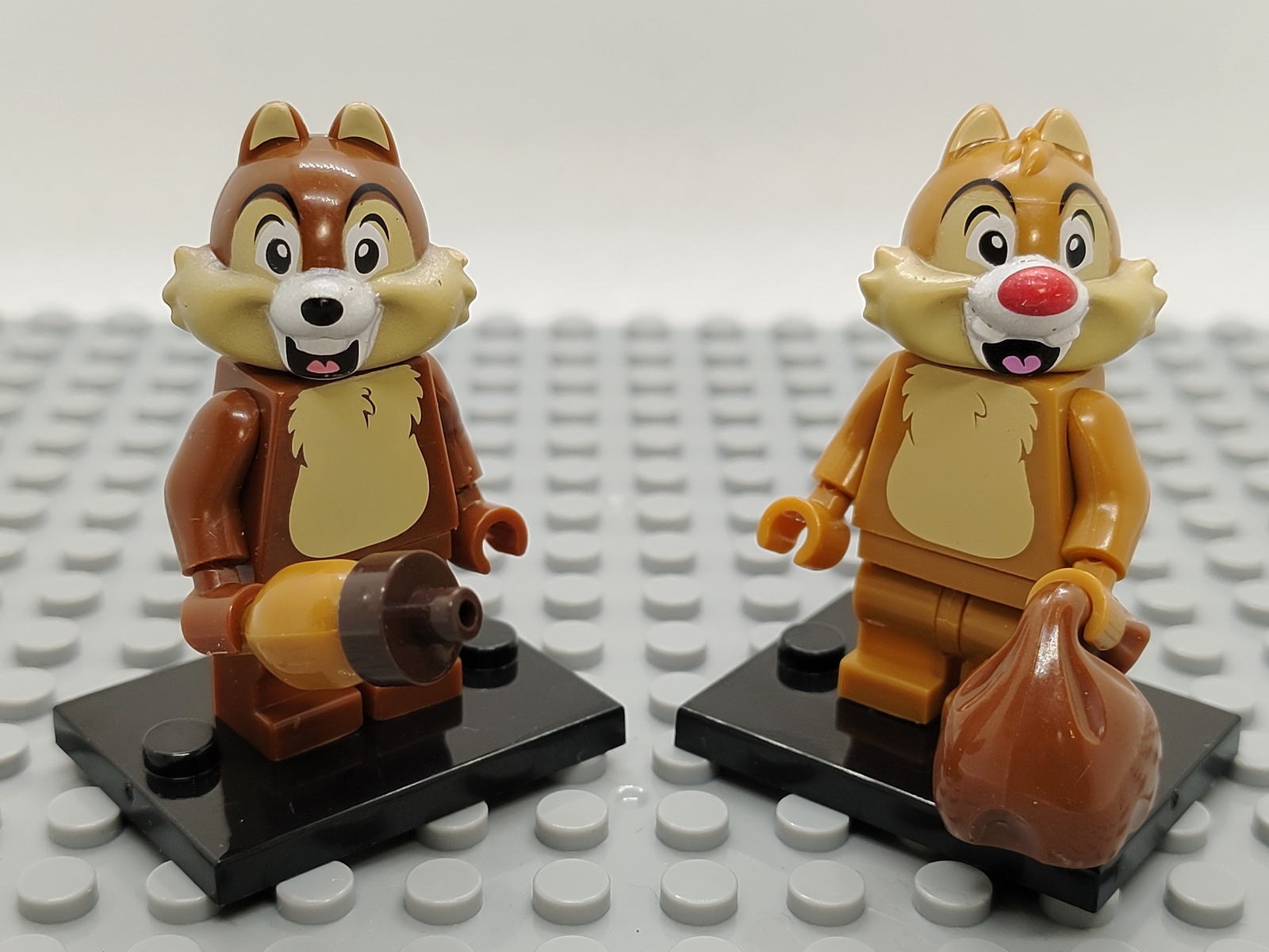 Chip and Dale Walt Disney Classic Minifigure - Building Toys