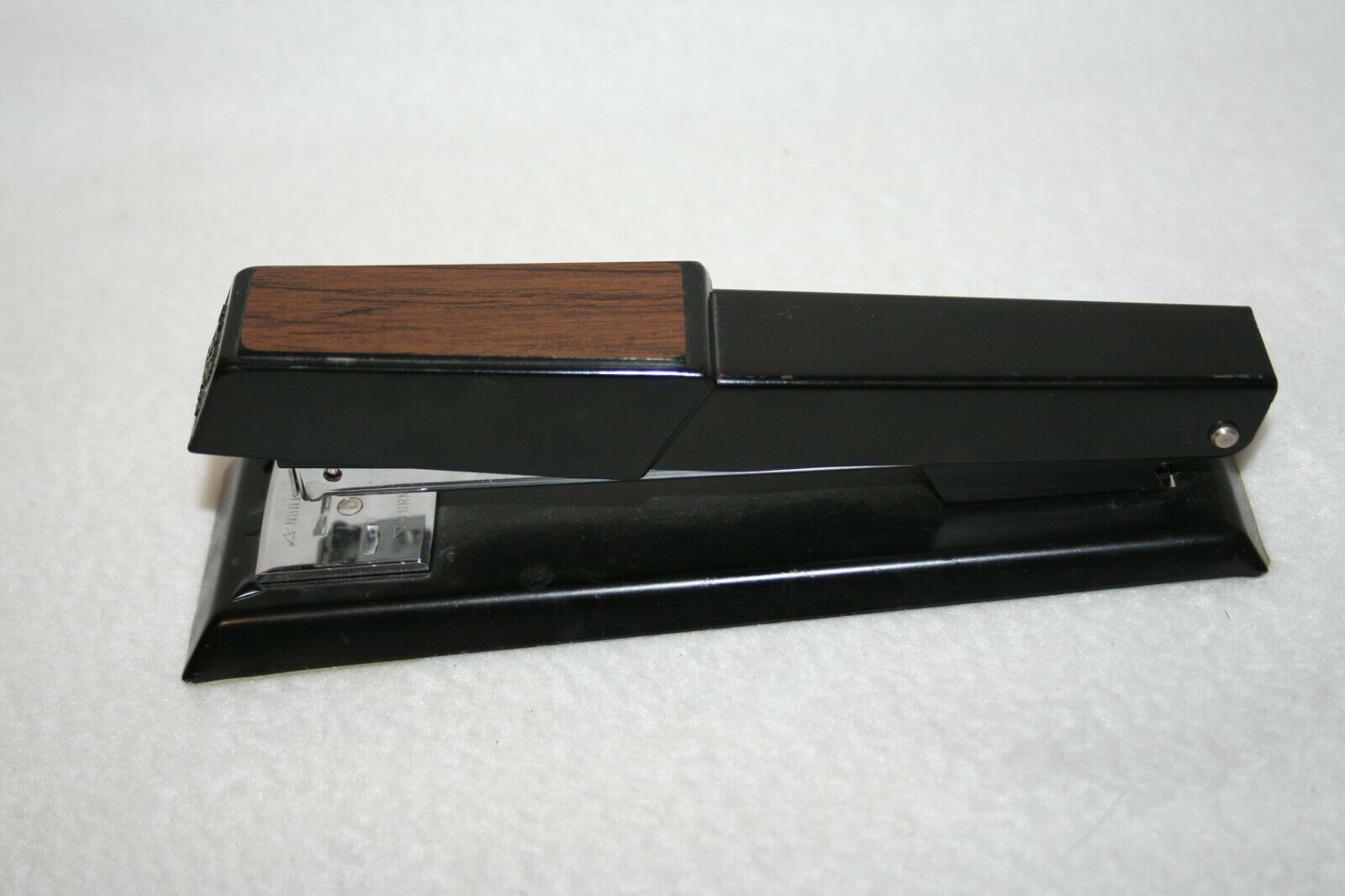 Vintage BATES 640 CUSTOM Faux Wood Grain Top Black Working DESK STAPLER ...