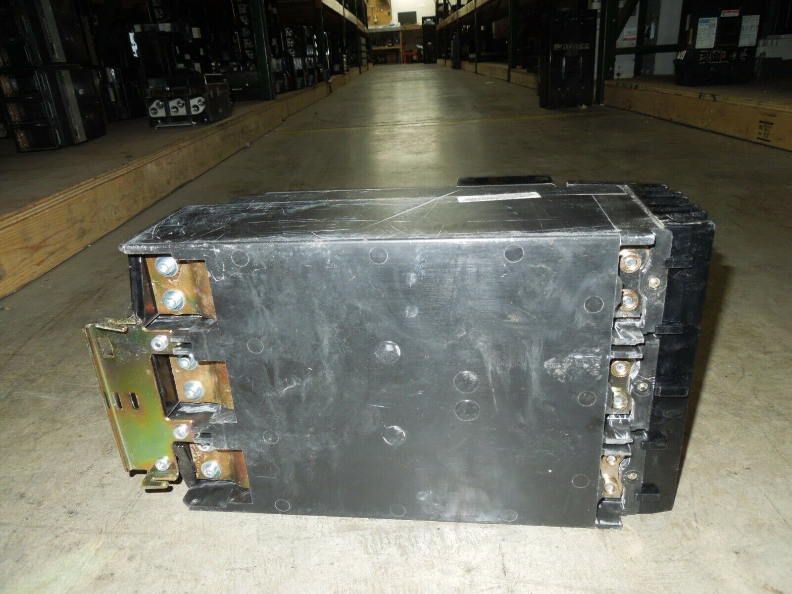 Square D I-Line LX36400 400A 3P Frame ARP100 Plug (400A Rated) LSI ...